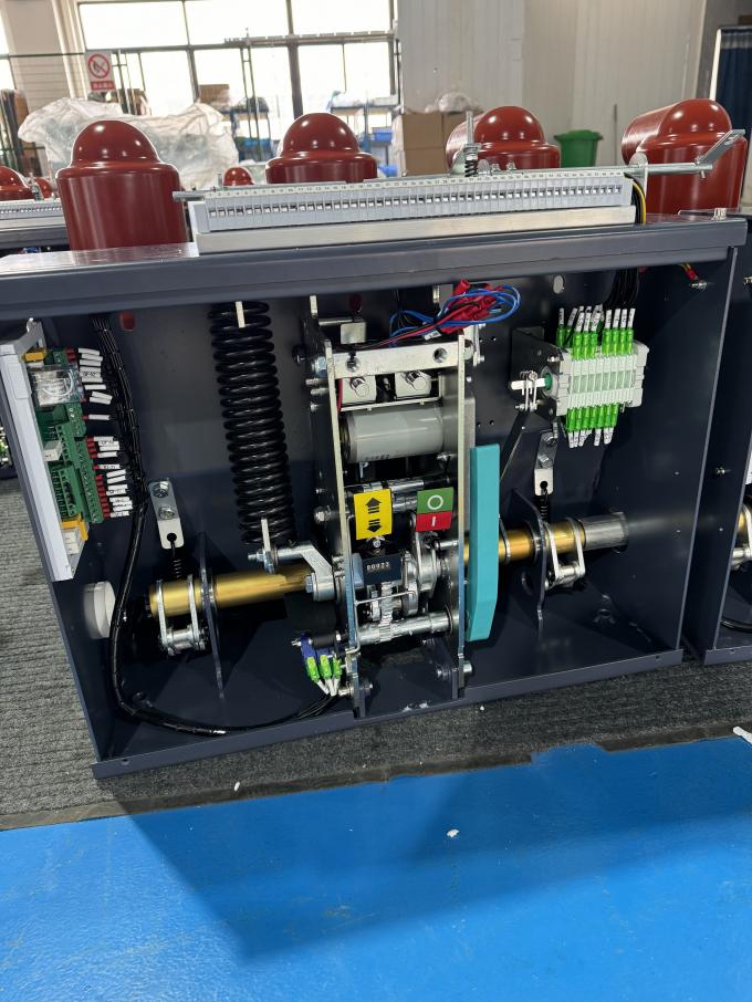 IEC Drawable Type VCB 12kV Vacuum Circuit Breaker