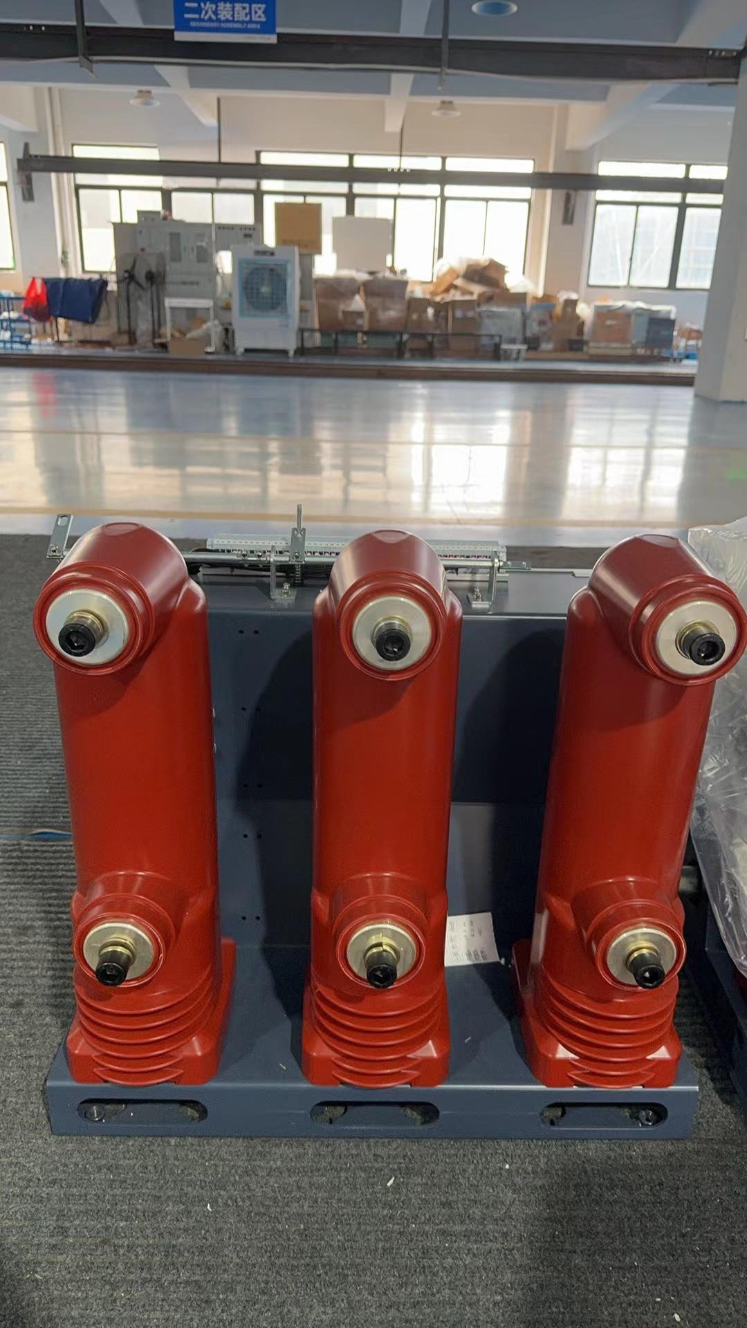 IEC Drawable Type VCB 12kV Vacuum Circuit Breaker
