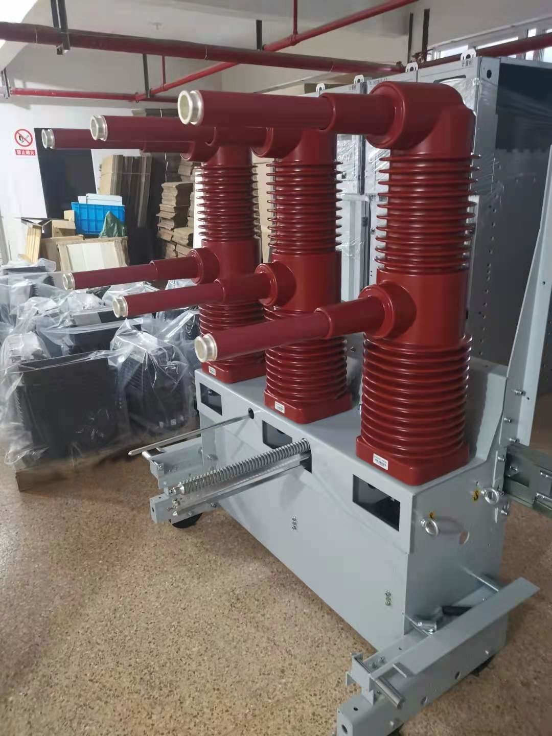 AC Indoor Type Vacuum Three Phase Circuit Breaker 40.5 KV High Voltage ...