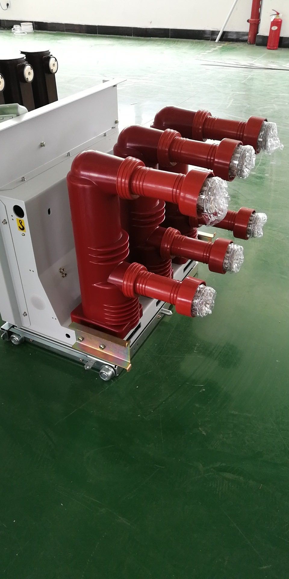 12kV 630A-4000A Rated Short Circuit Closing Current Vacuum Circuit ...